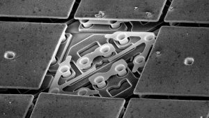 How LCD, DLP and Laser projectors work - simplified with INFOGRAPHIC